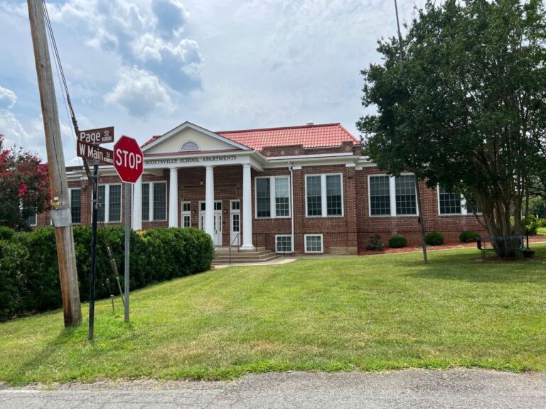 Spending a Day in Scottsville VA - The Common Traveler