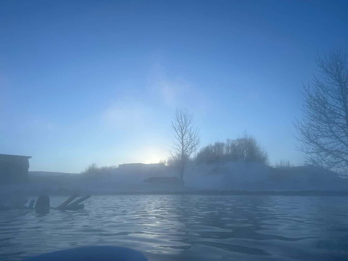 Iceland Lagoon Etiquette: What You Need to Know - The Common Traveler