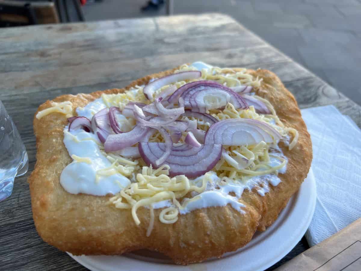 10 Hungarian Foods (+ Drinks) To Try - The Common Traveler