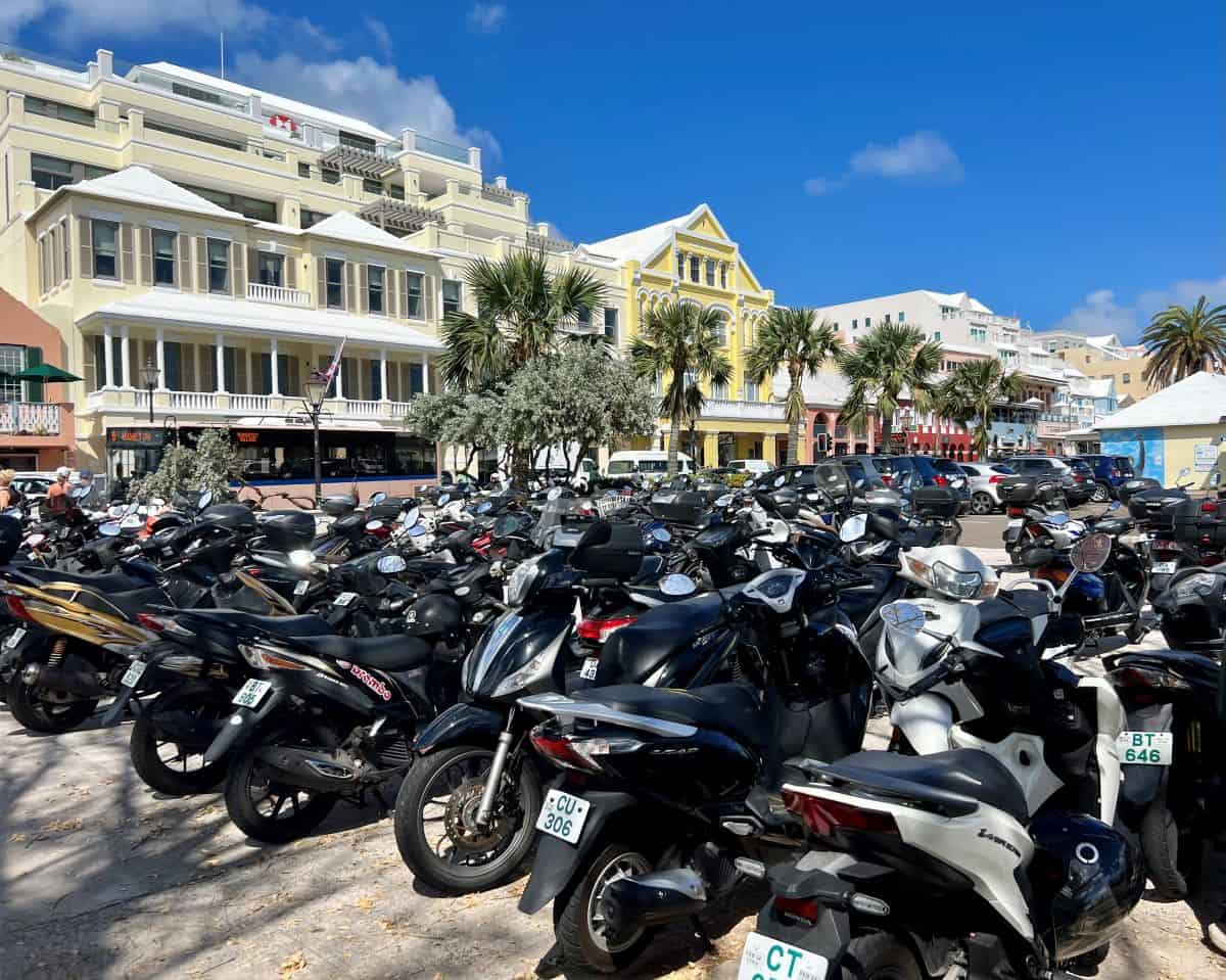 How to Get Around Bermuda - The Common Traveler