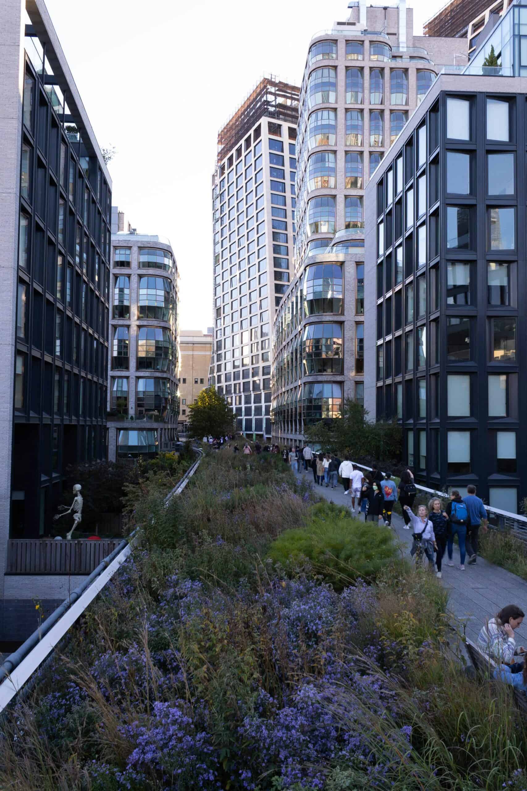 Sculpture and Art On New York's High Line - The Common Traveler